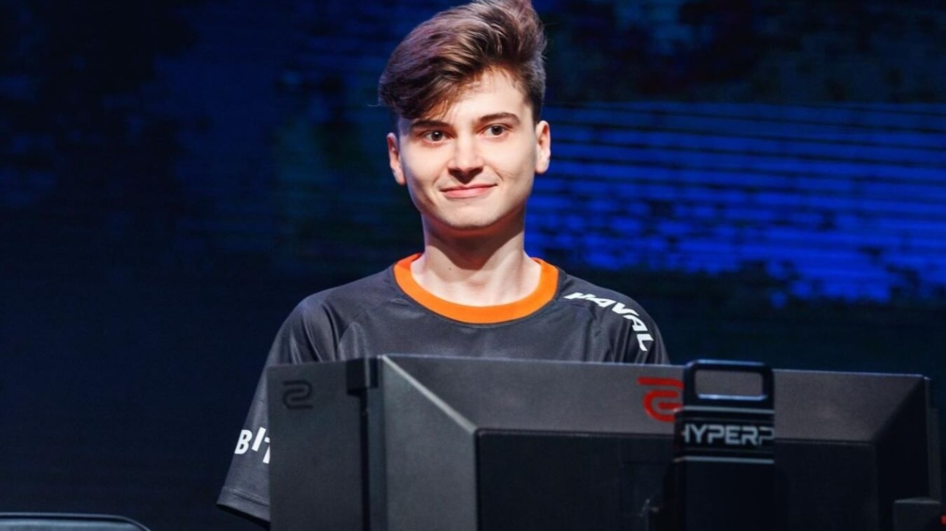 RAMZES666 сравнил игру PARIVISION до и после замены Crystallis | Sport Pulse