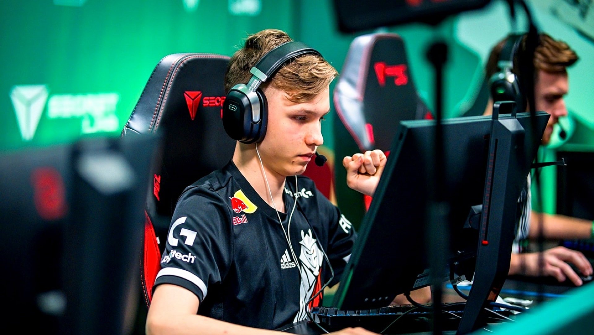 M0NESY G2 Esports командасынан Team Falcons құрамына ауысты | Sport Pulse